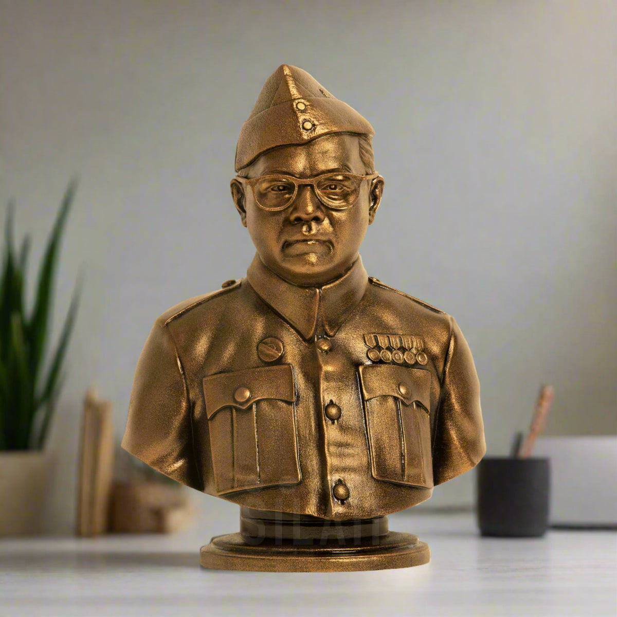 Netaji Subhas Chandra Bose Sculpture | Buy now | SILAII.com